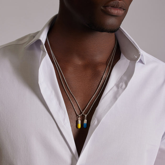 Are Men's Necklaces in Style?